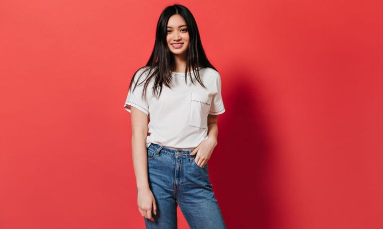 Top 11 T-Shirt Photoshoot Ideas For Your Next Fashion Shoot